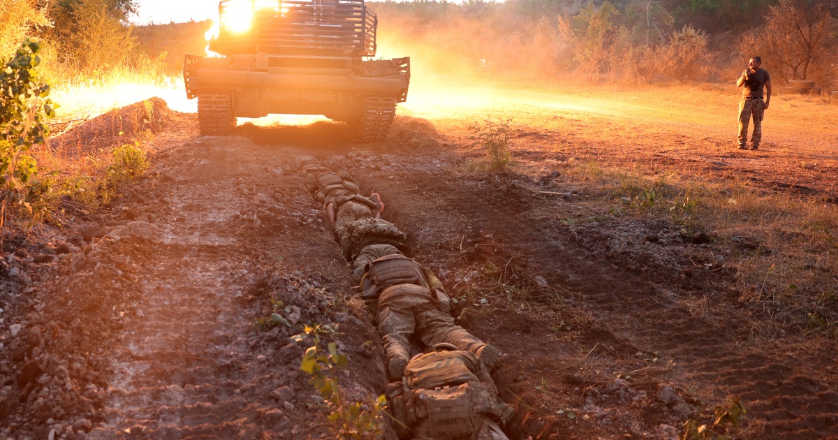 Russia lost another 1,530 soldiers and 16 tanks — how many Russians ...