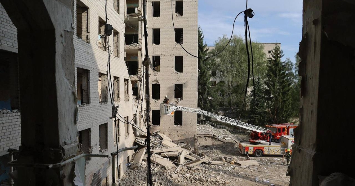 Russiaʼs attack on the Institute of Communication in Poltava — Three ...