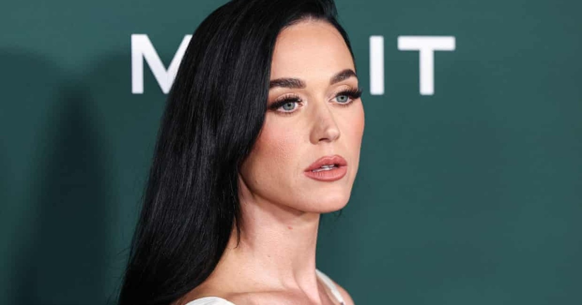 Singer Katy Perry will fly into space