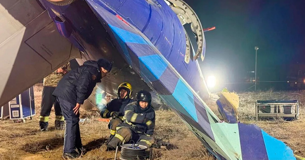 Plane crashes in Kazakhstan and South Korea — Ukrainian Trembita — US tranche of Russian assets ...