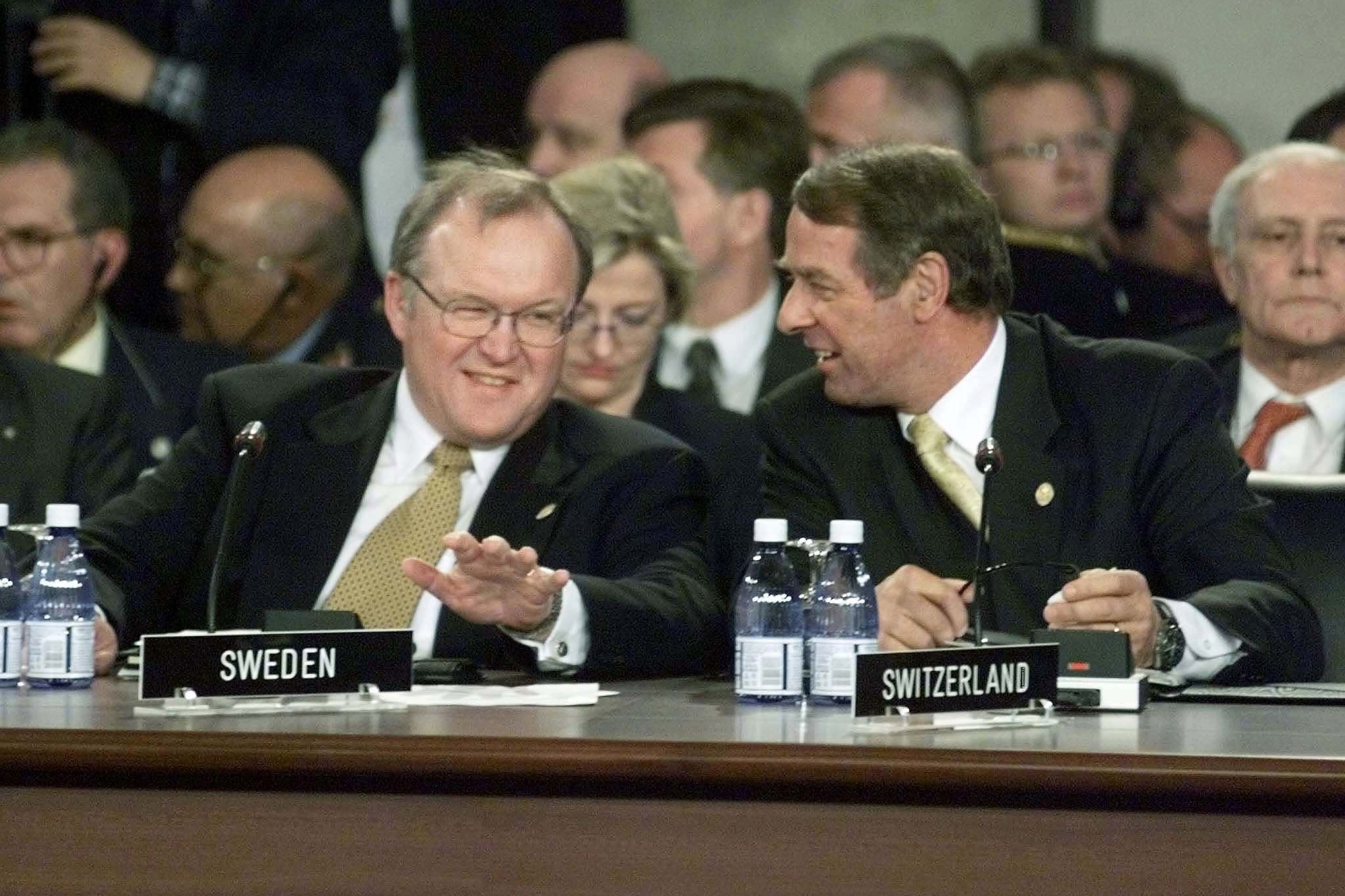 History and criticism of Switzerlandʼs neutrality during the wars