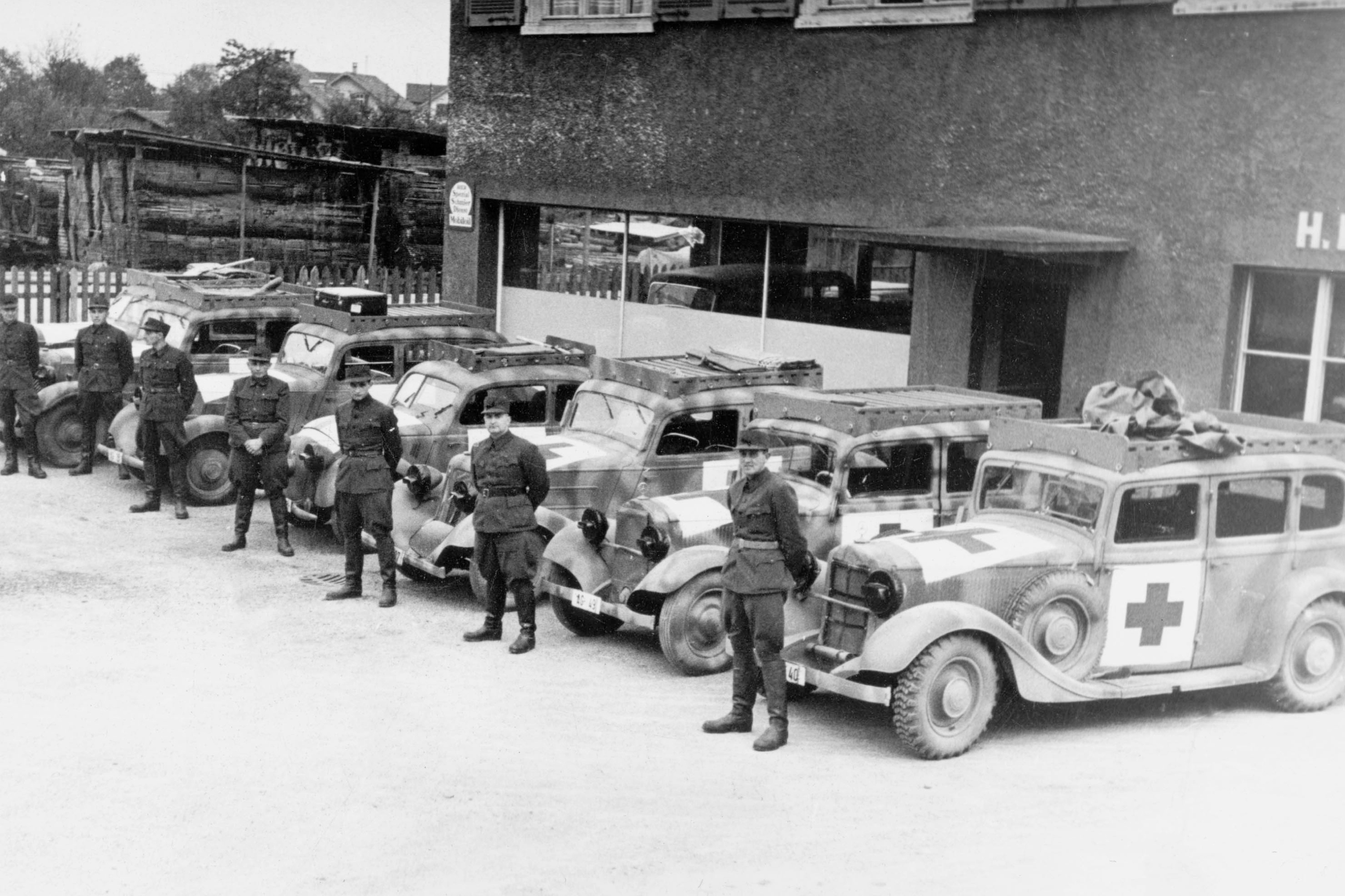 History and criticism of Switzerlandʼs neutrality during the wars