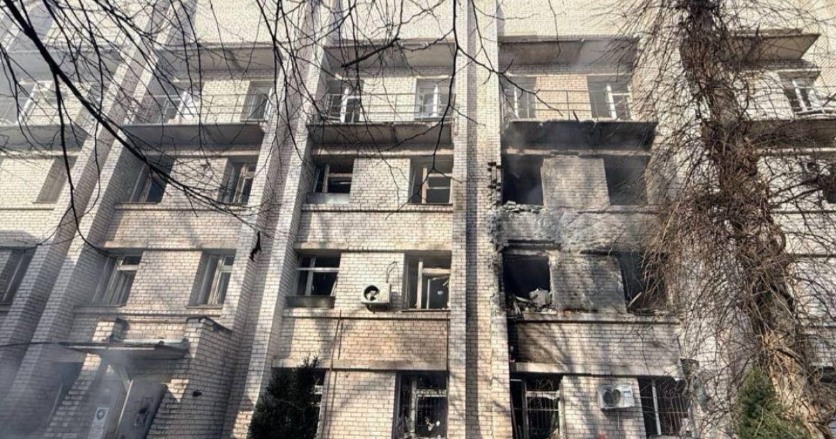 Russians hit a maternity hospital in Zaporizhzhia — there are casualties