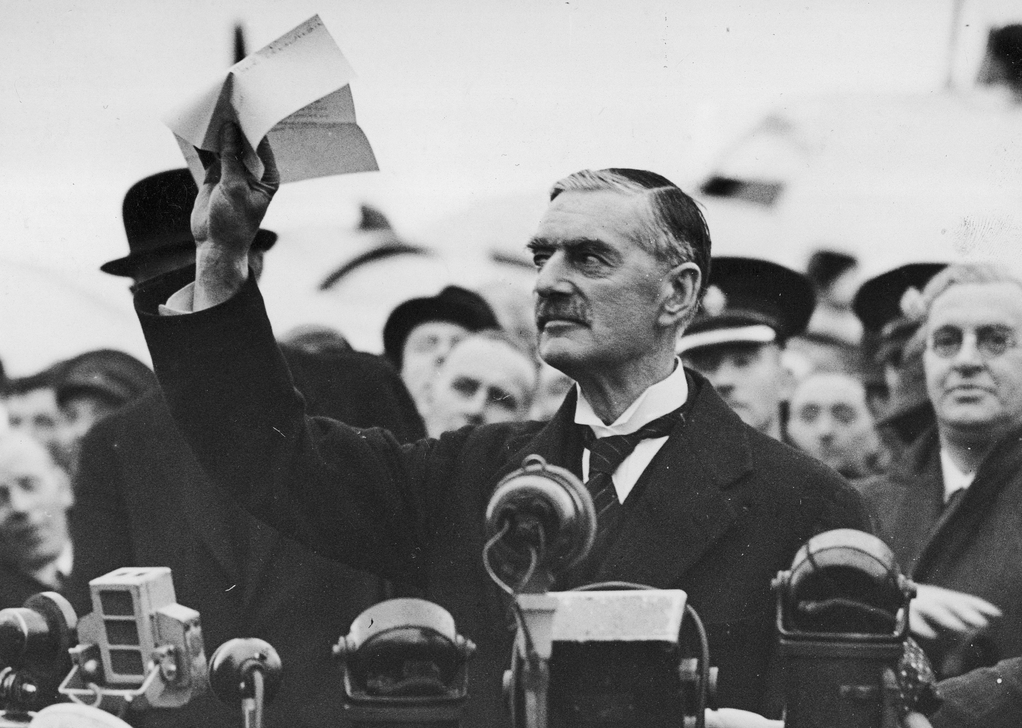 Munich Agreement 1938 — how the British and French handed over ...