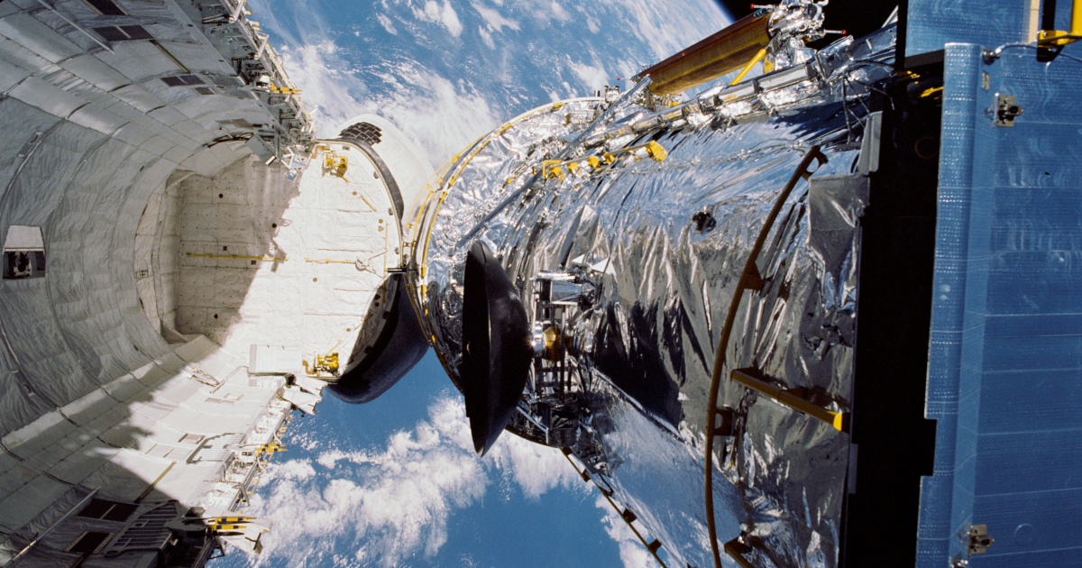 Звезда CW Leonis — Фото умирающего небесного тела передал телескоп Hubble