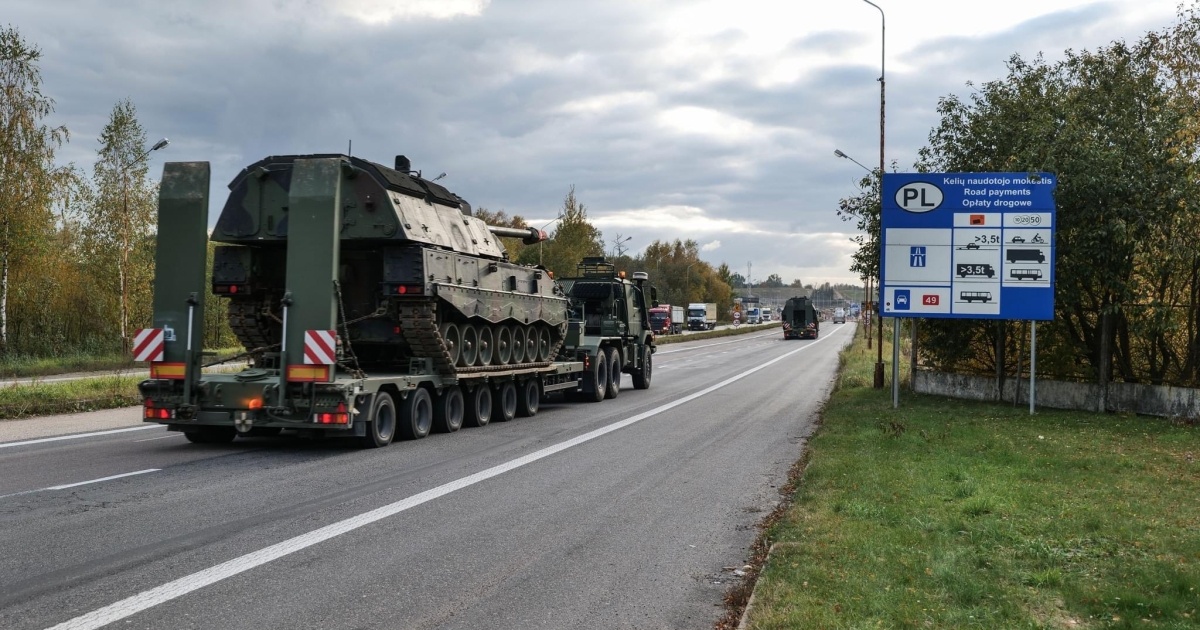 Lithuania sent repaired PzH 2000 self-propelled guns to Ukraine