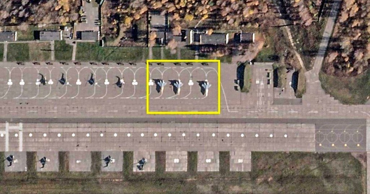 New satellite photos of Kindzhal missile carrier aircraft in Belarus