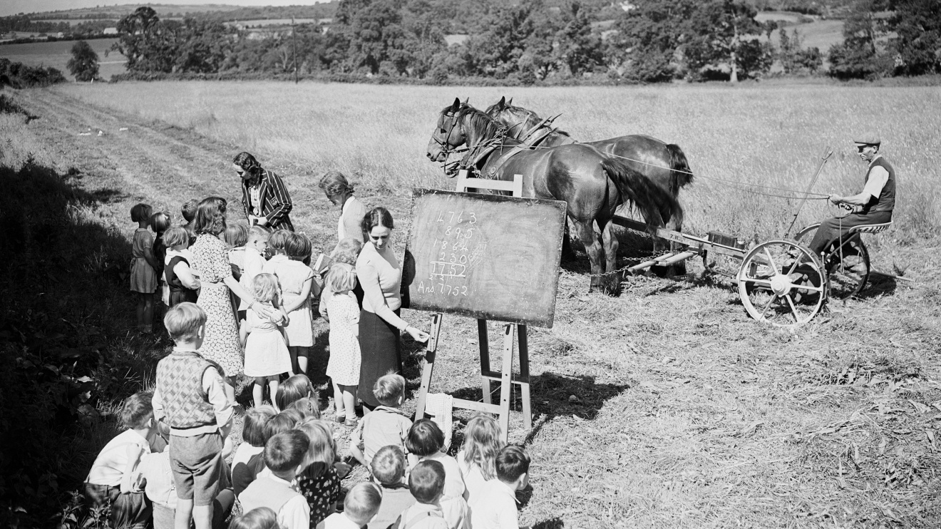 How children studied during the Second World War — a story, photo