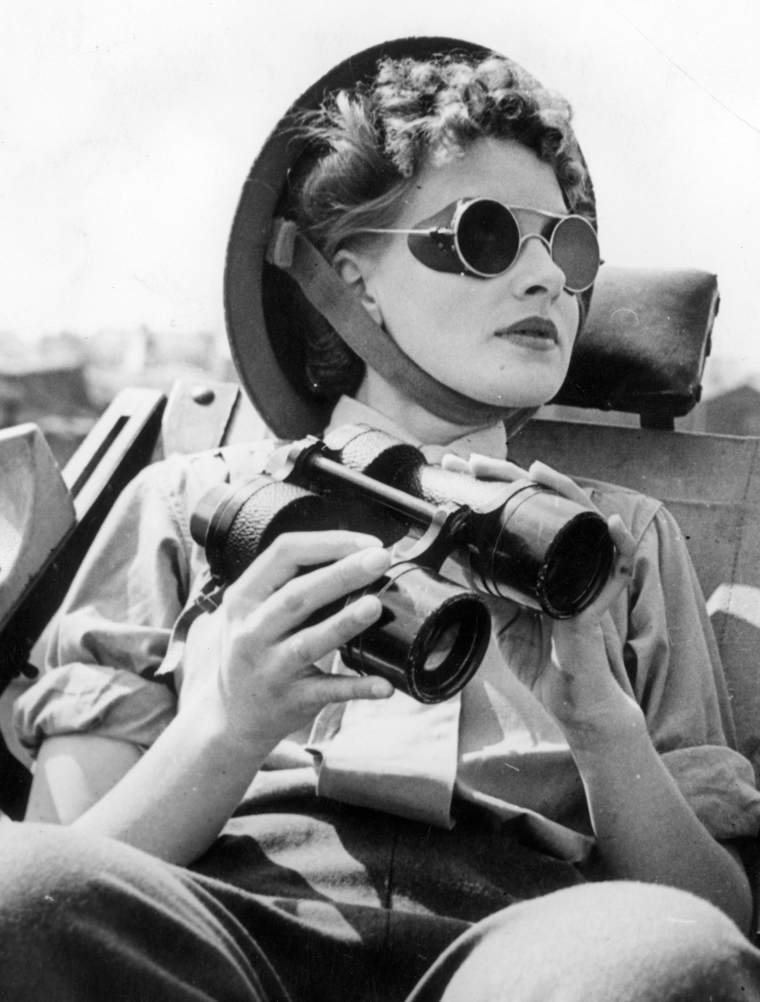 How red lipstick became a symbol of victory over Nazism — history, photos