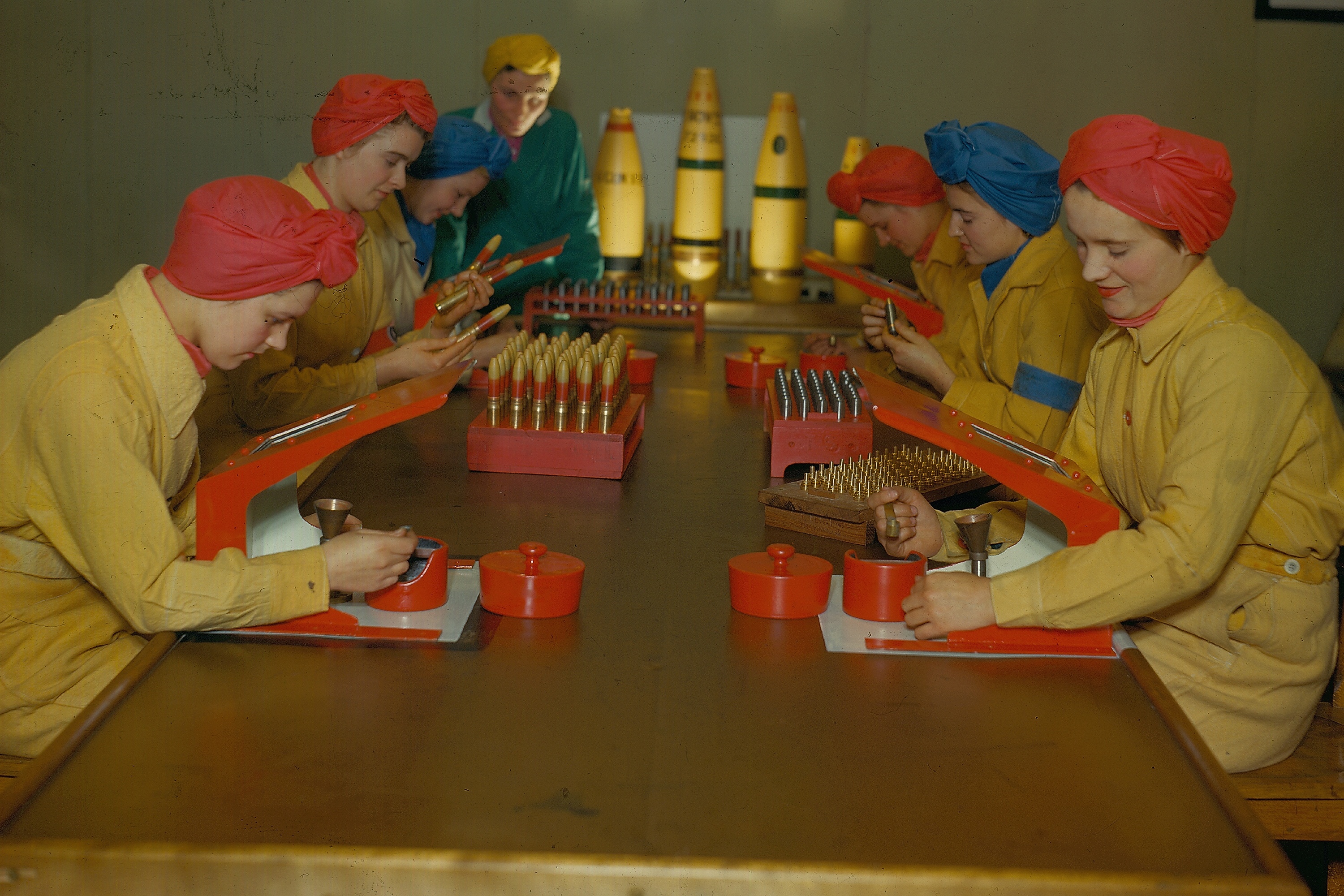 How red lipstick became a symbol of victory over Nazism — history, photos