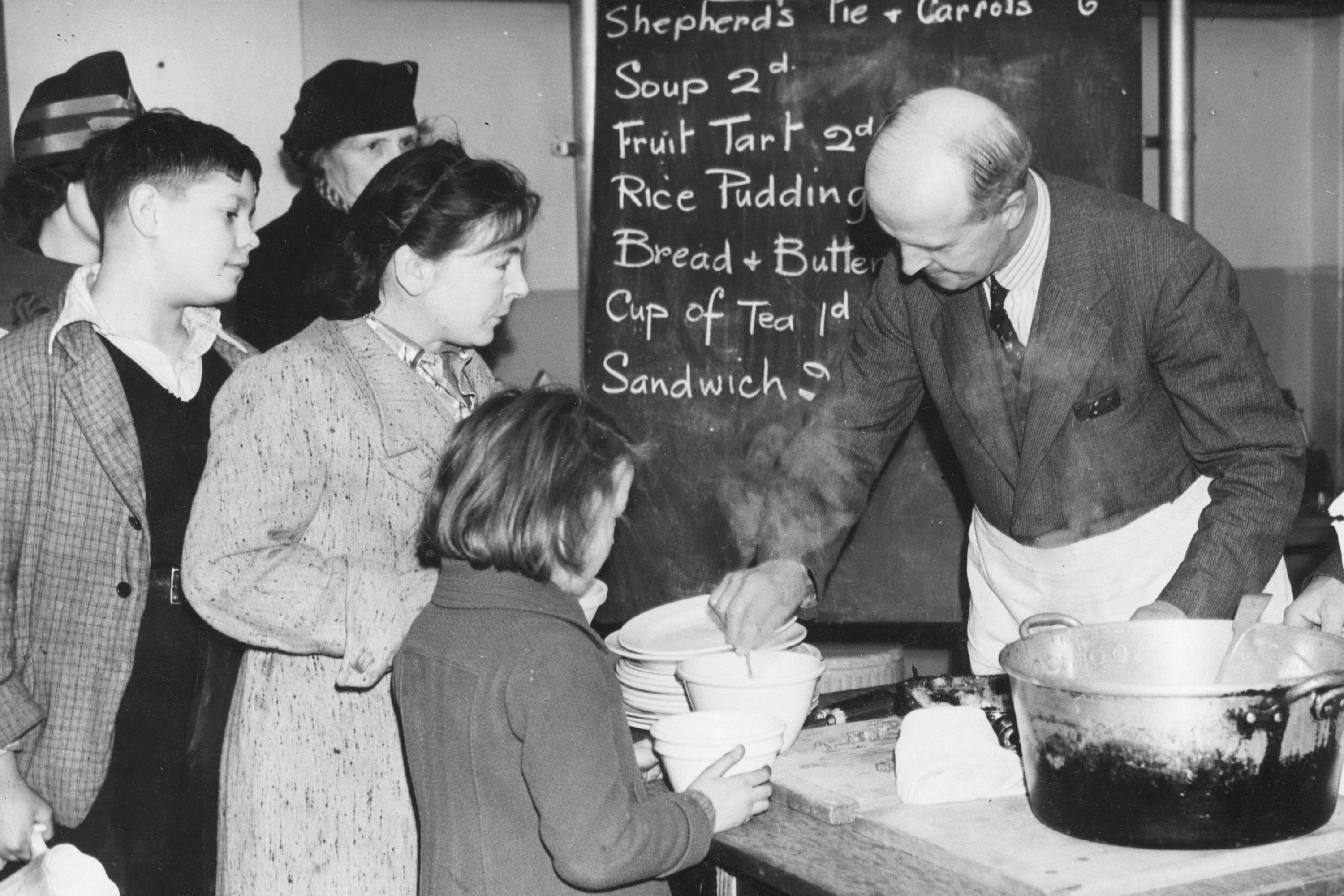 How children studied during the Second World War — a story, photo